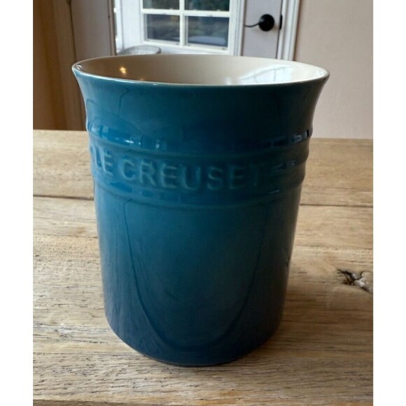 Le Creuset | Kitchen | New Le Creuset Stoneware Liter Utensil Crock ...